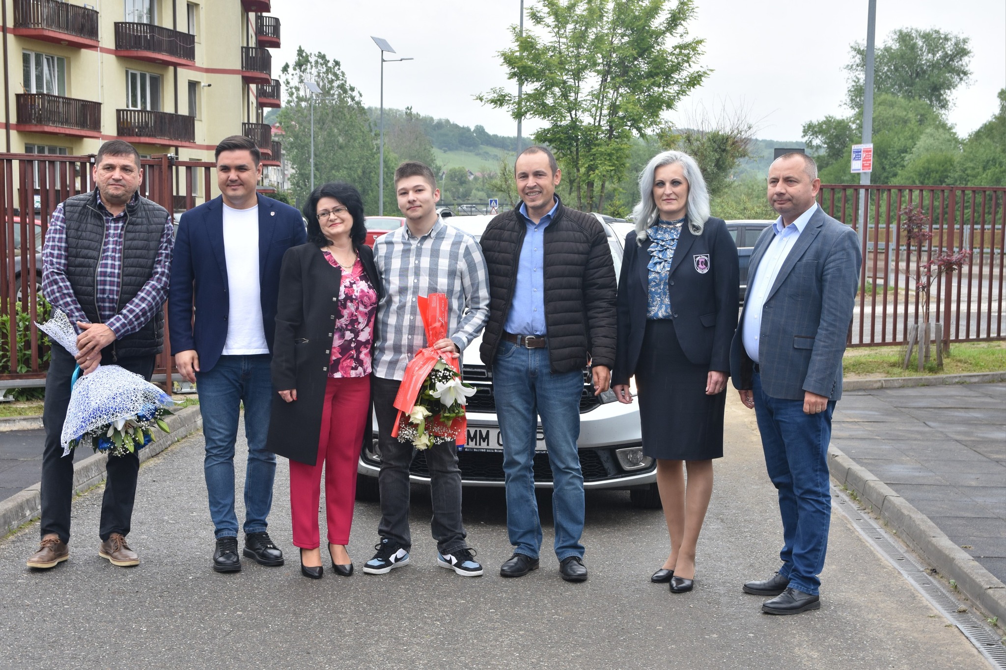 Raul “doesn’t waste time” on TikTok: A student from Maramureș wins four national olympiads - Pulse Z